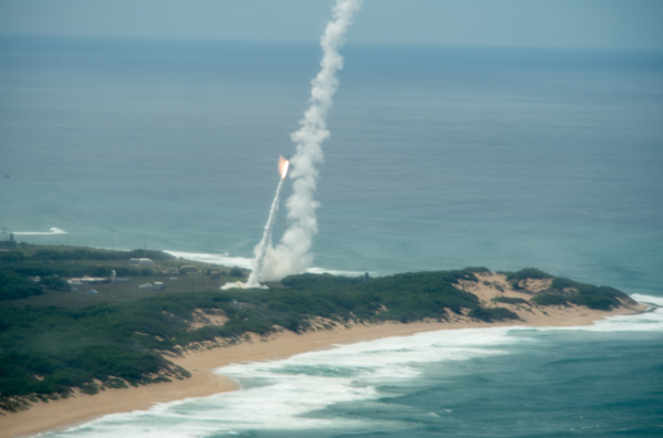 Aegis Combat System simultaneously engages multiple targets during ...